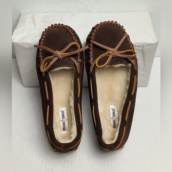 Minnetonka | Shoes | Minnetonka Cally Slippers Faux Fur Shoes Moccasins ...